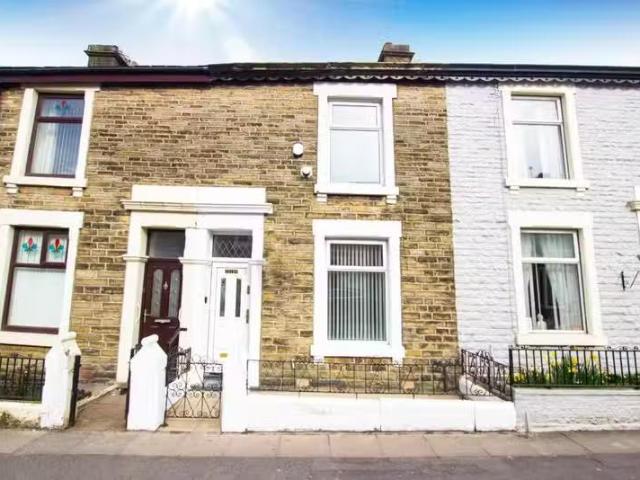 2 bedroom terraced house for rent in Olive Lane, Darwen, BB3