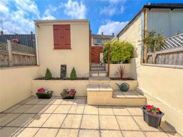 2 bedroom terraced house for rent in Orchard Road, Kingswood, Bristol, BS15