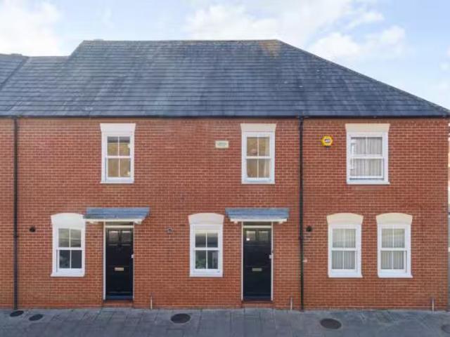 2 bedroom terraced house for rent in Orient Place, Canterbury.