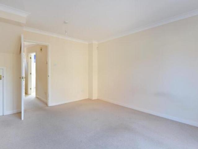 2 bedroom terraced house for rent in Orient Place, Canterbury, CT2