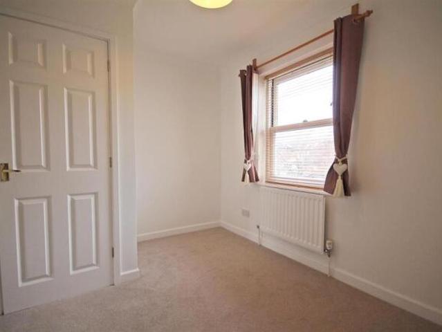 2 bedroom terraced house for rent in Orient Place, Canterbury, CT2