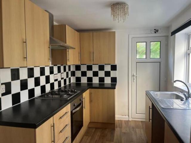 2 bedroom terraced house for rent in Oswald Road, CT17