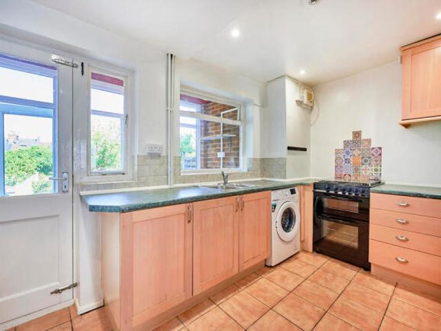 2 bedroom terraced house for rent in Oswald Road, St Albans, Hertfordshire, AL1