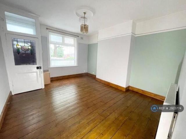 2 bedroom terraced house for rent in Osborne Grove, Bolton, BL1