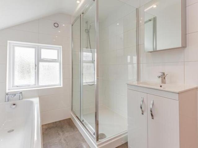 2 bedroom terraced house for rent in Osney Island, Central Oxford, OX2