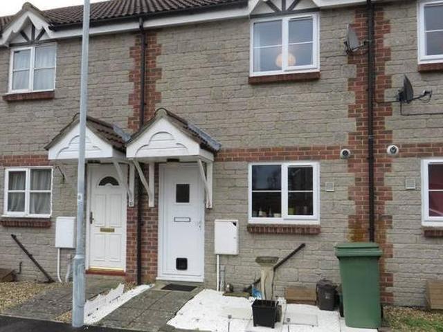 2 bedroom terraced house for rent in OxendaleStreetBA16