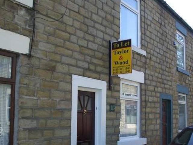 2 bedroom terraced house for rent in Oxford StreetStalybridgeSK15