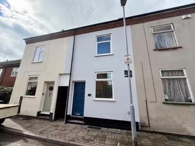2 bedroom terraced house for rent in Lower Cambridge Street, L.