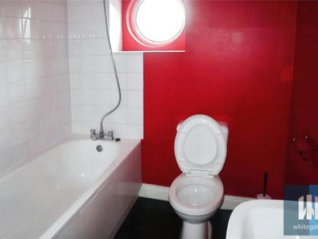 2 bedroom terraced house for rent in Lowerhouses Lane, Lowerhouses, Huddersfield, HD5