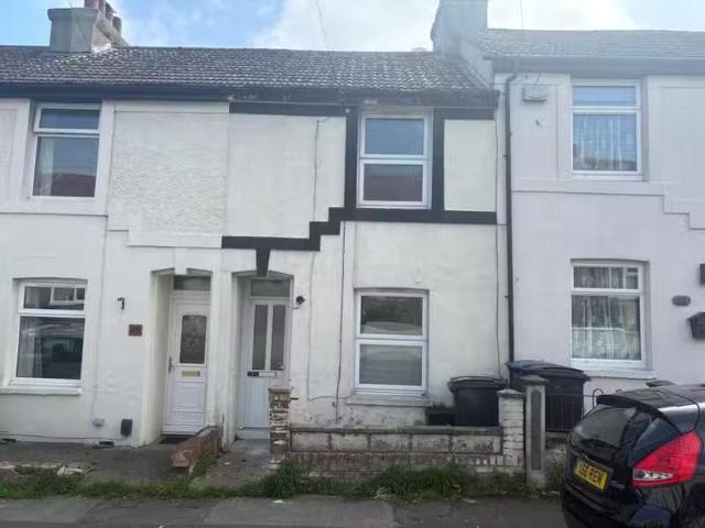 2 bedroom terraced house for rent in Lowther Road, Dover, CT17