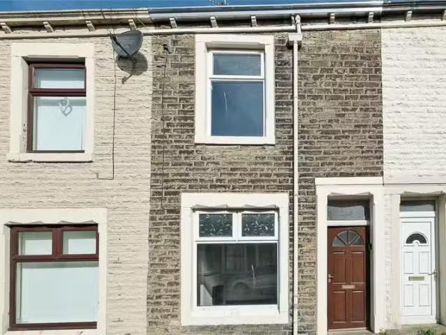 2 bedroom terraced house for rent in Lodge Street, Accrington.