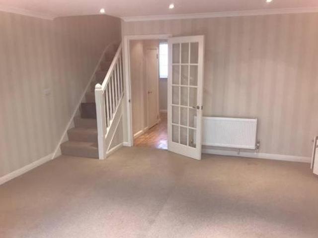 2 bedroom terraced house for rent in Long Street Sherborne DT9