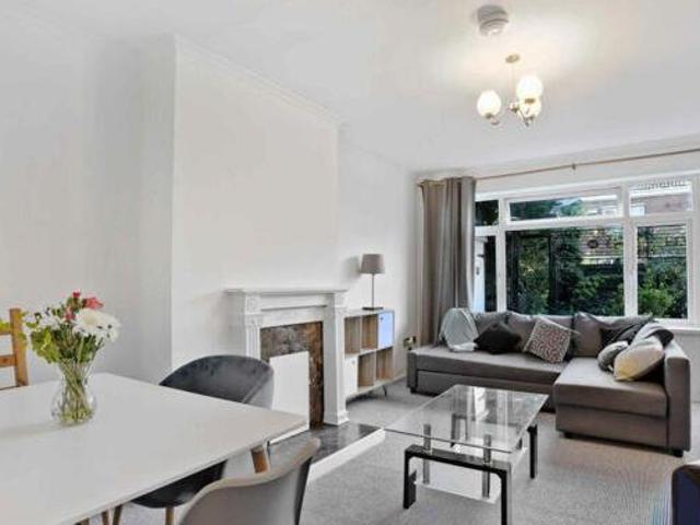 2 Bedroom Terraced House For Rent In London