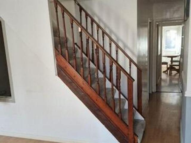 2 Bedroom Terraced House For Rent In London