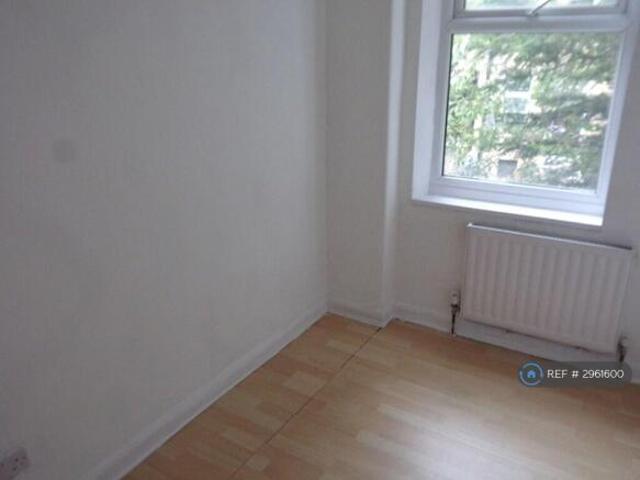 2 bedroom terraced house for rent in Lonsdale St, Bradford, BD3