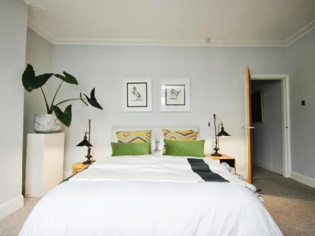2 bedroom terraced house for rent in Langton Park Southville, BS3