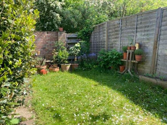 2 bedroom terraced house for rent in Leafield Road, Oxford, OX4