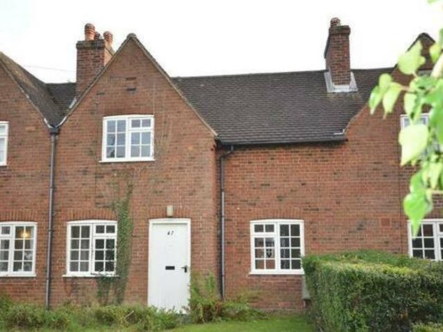 2 bedroom terraced house for rent in Leighton Street Woburn Bedfordshire MK17