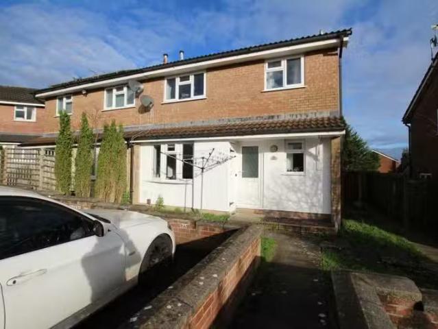 2 bedroom terraced house for rent in Little Meadow, Bradley St.