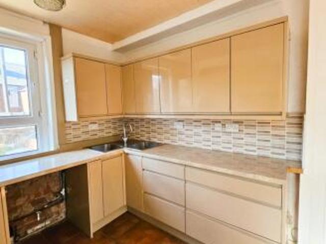 2 bedroom terraced house for rent in Littlemoor Lane, Doncaster, DN4