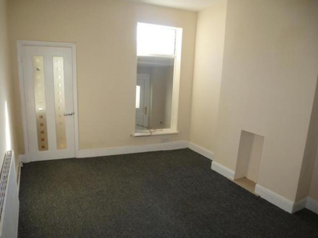 2 bedroom terraced house for rent in Lightwoods Road, Bearwood, B67