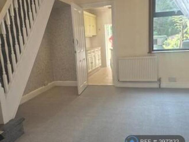 2 bedroom terraced house for rent in Lincoln Road, Northampton, NN5
