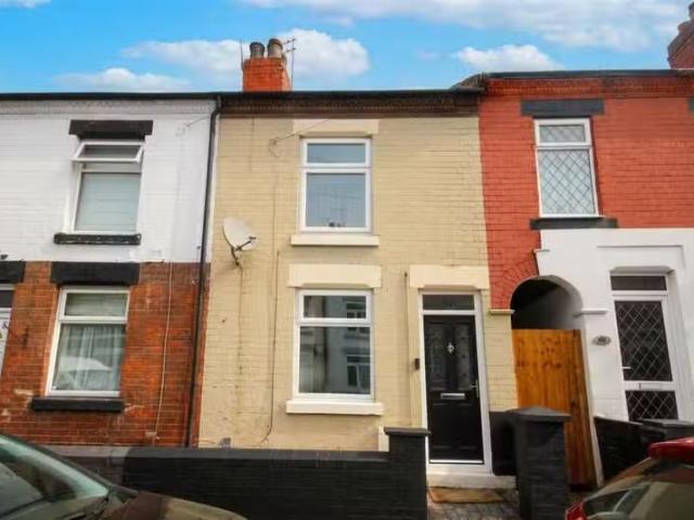 2 bedroom terraced house for rent in Lister Street, Nuneaton.