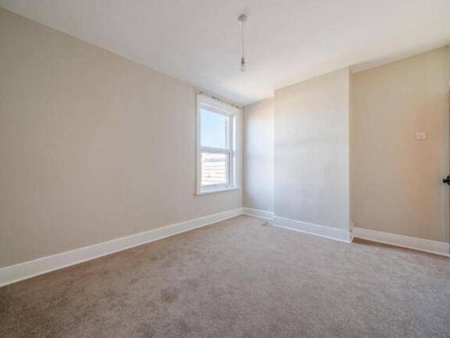 2 bedroom terraced house for rent in Lynn Road, Portsmouth, Hampshire, PO2