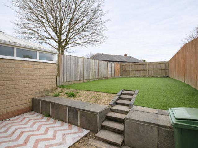 2 bedroom terraced house for rent in Moss Bank Way, Bolton, BL1