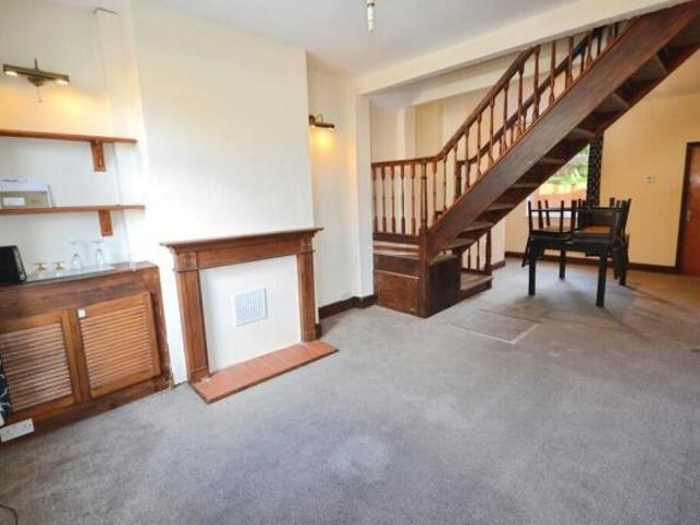 2 bedroom terraced house for rent in Mostyn Street, LE3