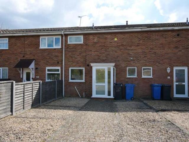 2 bedroom terraced house for rent in Matlock Close, Ipswich, IP2