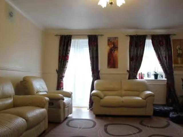 2 bedroom terraced house for rent in Matthew Court, Mitcham, CR4