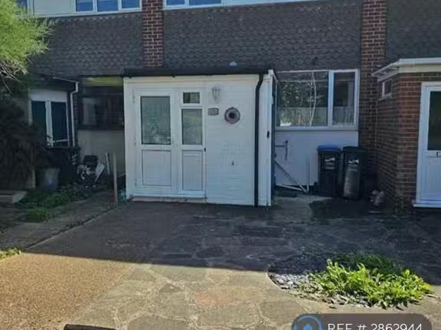 2 bedroom terraced house for rent in Magdalen Court, Broadstai.