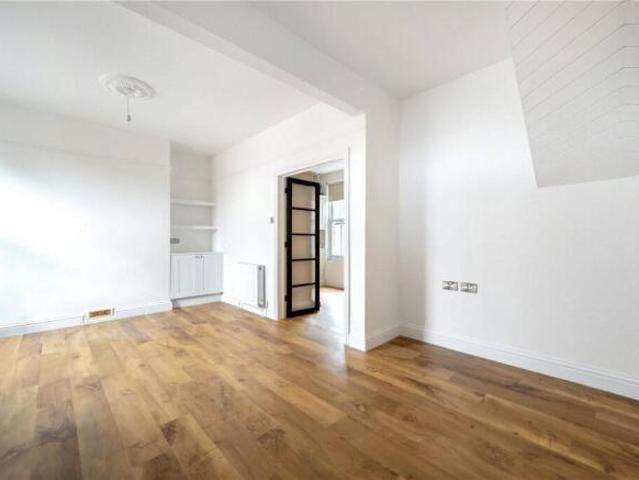 2 bedroom terraced house for rent in Magdalen Mews, St. Johns Street, Winchester, Hampshire, SO23