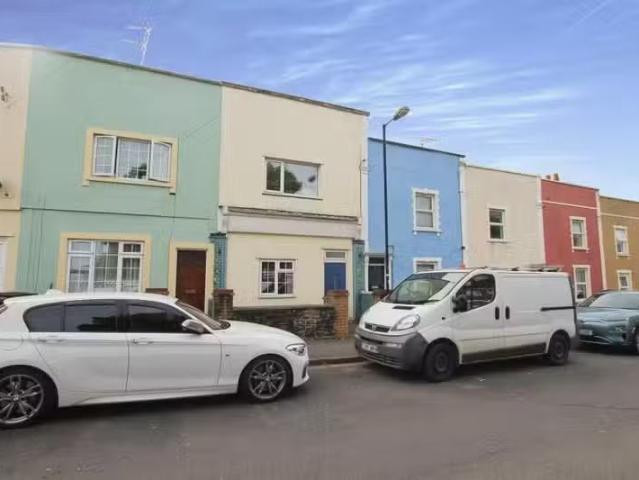 2 bedroom terraced house for rent in Magdalene Place St Werb.