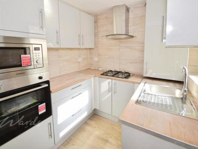 3 bedroom terraced house for rent in Magpie Hall Road Chatham ME4