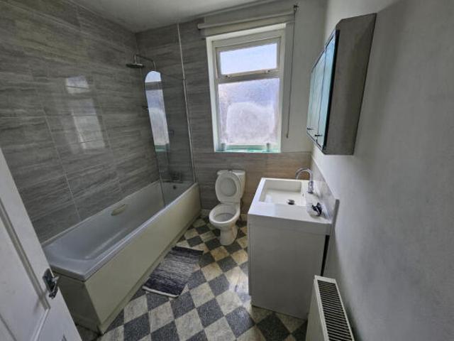 2 bedroom terraced house for rent in, Manchester, Lancashire, M19