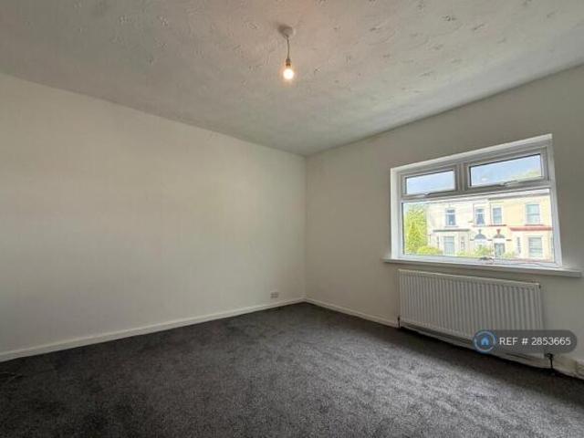 2 bedroom terraced house for rent in Manchester Road, Manchester, M27