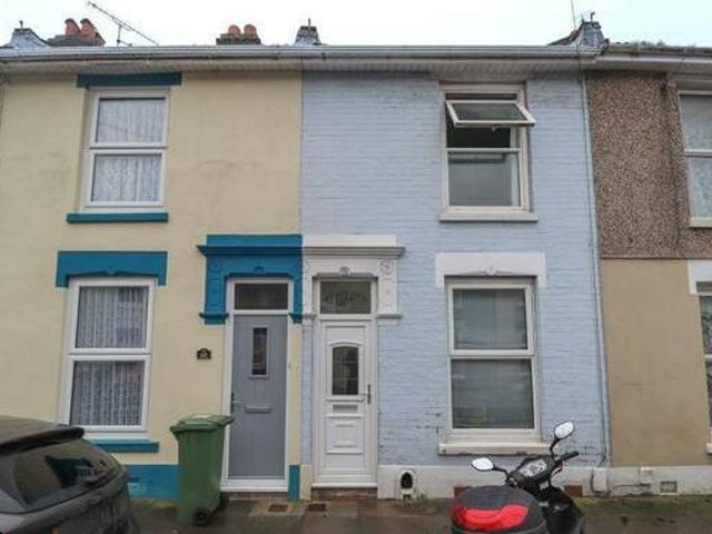 2 bedroom terraced house for rent in Manchester Road PO1