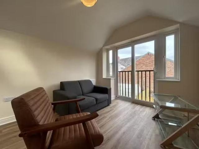 2 bedroom terraced house for rent in Manor Street, Heath, CF14