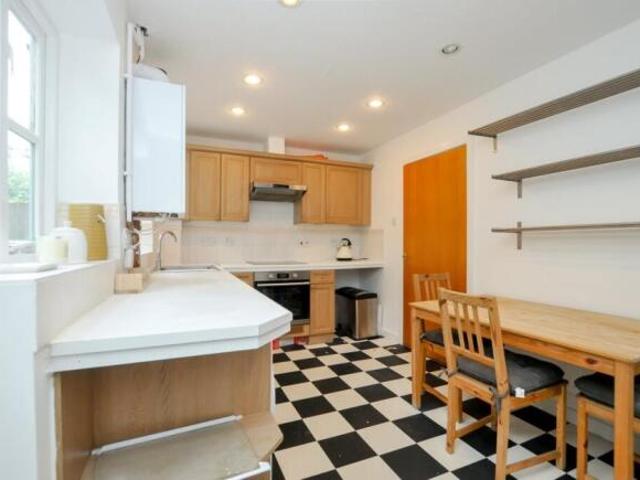2 bedroom terraced house for rent in Manor Road, Stoke Newington, N16