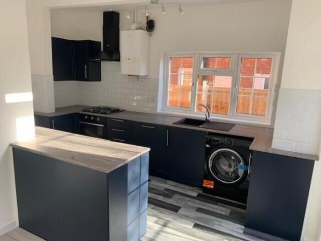 2 bedroom terraced house for rent in Margaret Grove, Harborne, B17