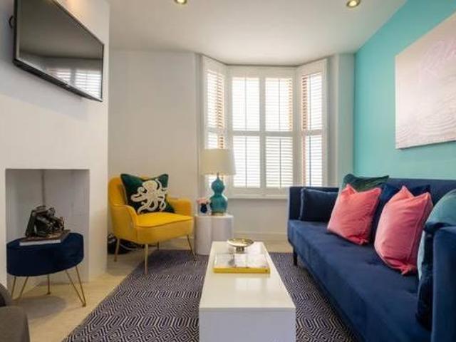 2 bedroom terraced house for rent in Margaret Street Brighton BN2