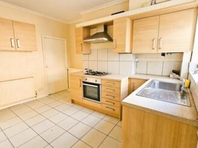 2 bedroom terraced house for rent in Market Road, Doncaster, DN1