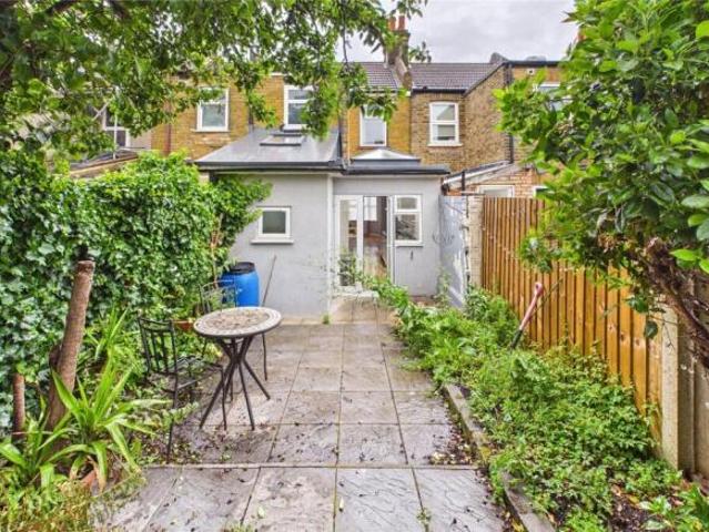 2 bedroom terraced house for rent in Marian Road, London, SW16