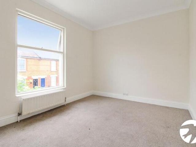 2 bedroom terraced house for rent in Mead Road, Gravesend, Kent, DA11