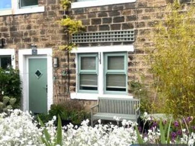 2 bedroom terraced house for rent in Meadow Road, Bradford, BD10
