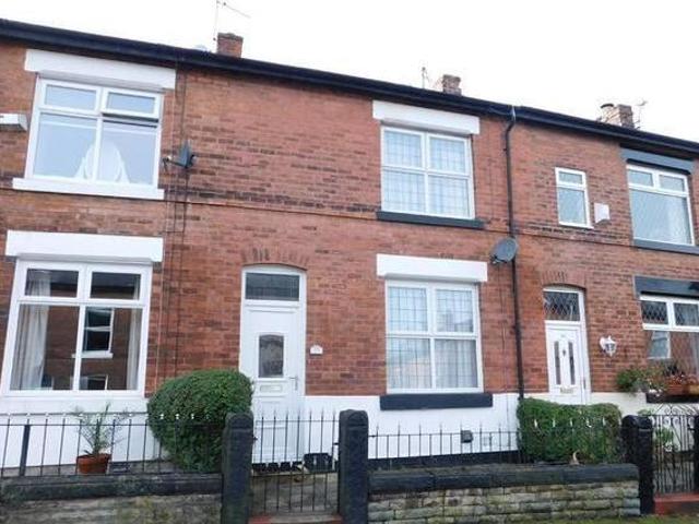 2 bedroom terraced house for rent in Mellor Street Prestwich Manchester M25
