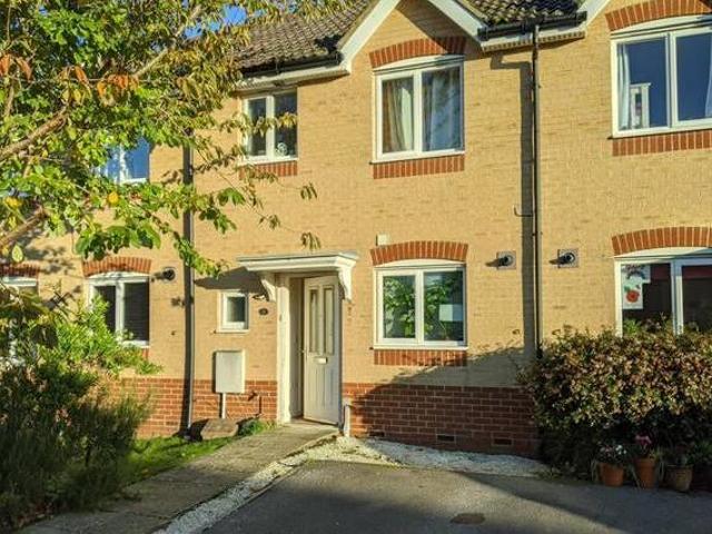 2 bedroom terraced house for rent in Melville Gardens SO31