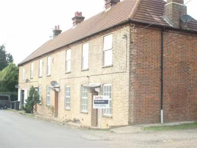 2 bedroom terraced house for rent in Merton Lane, Canterbury.